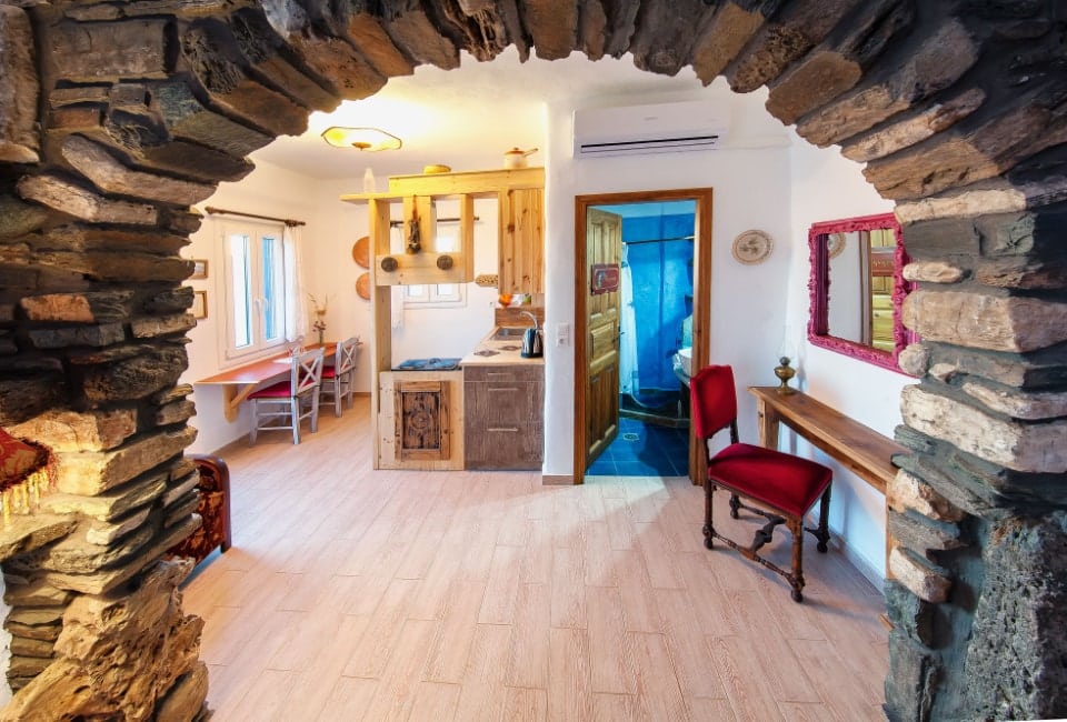 The Red Studio | Castria Studios